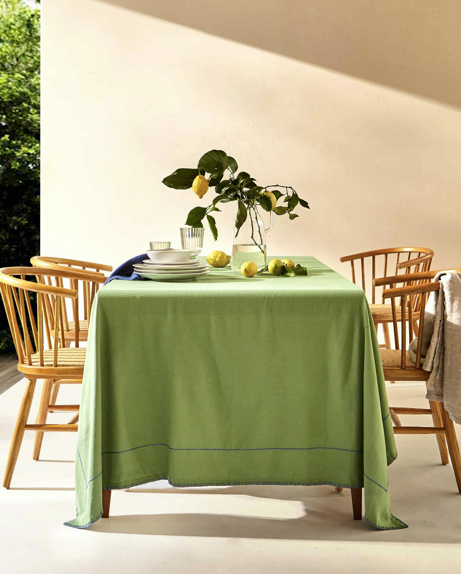 7 Of The Best Summer Table Linens | The Good Web Guide