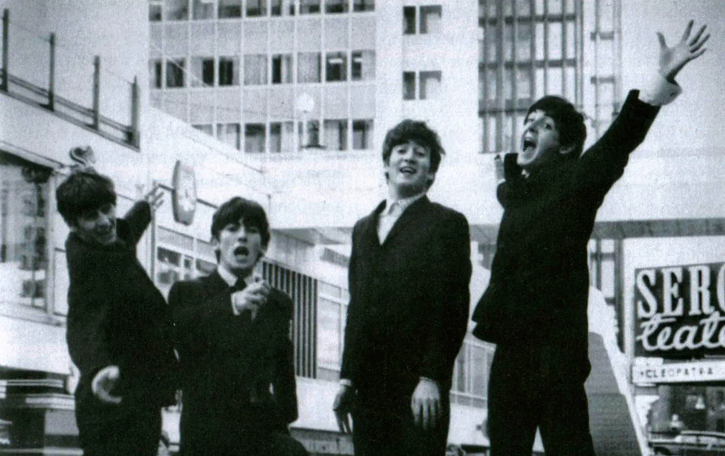 16 Of The Most Iconic Moments In Live Music History | GWG
