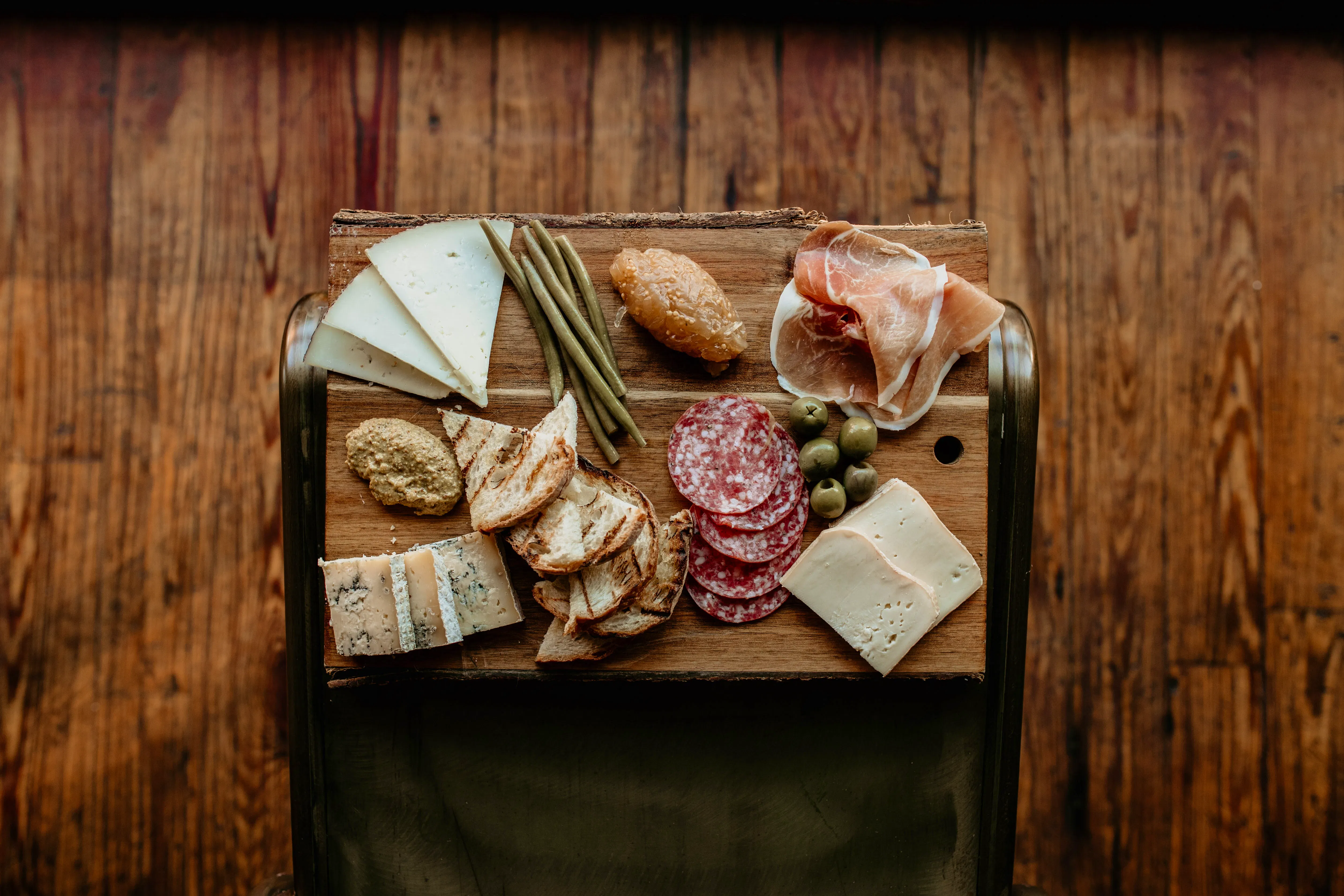 7 Easy Christmas Snack Recipes To Have On Rotation | The GWG