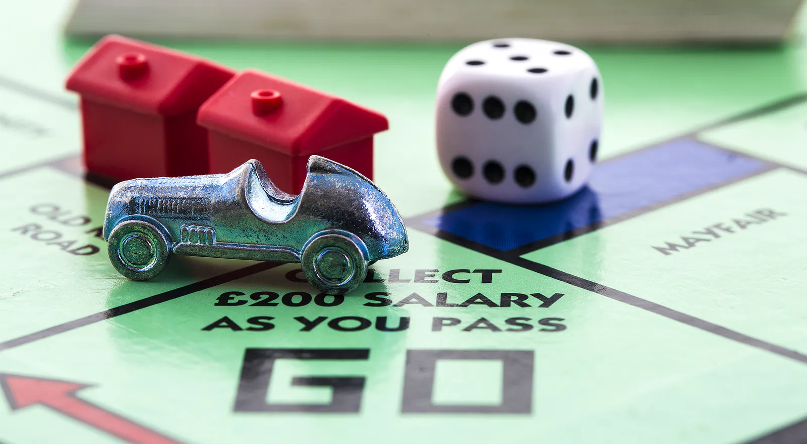 8 Brilliant After-Dinner Games To Keep The Party Sparkling